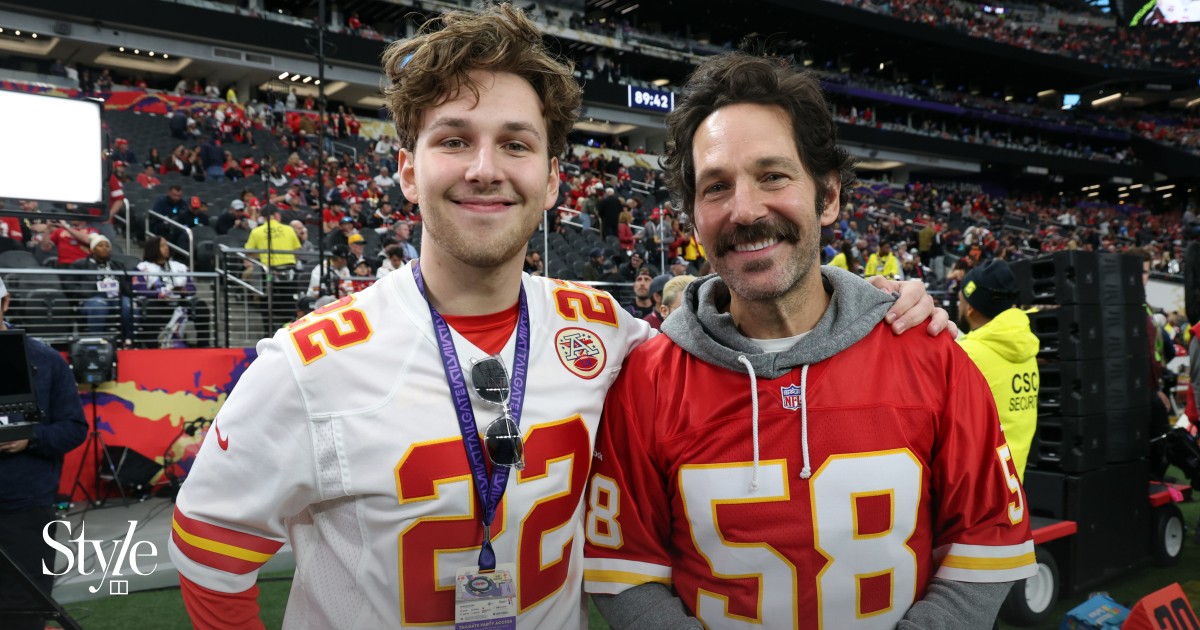 Who is Paul Rudd’s 18-year-old lookalike son, Jack Sullivan Rudd? The ...