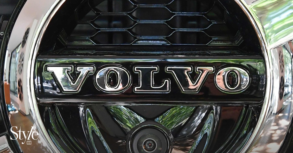 Chinese-owned Volvo goes electric, ditches cars powered solely by ...