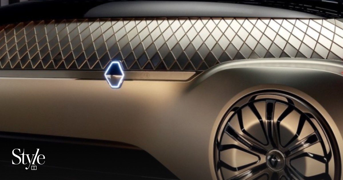 Renault’s fully electric concept robo-car offers first-class lounge on ...