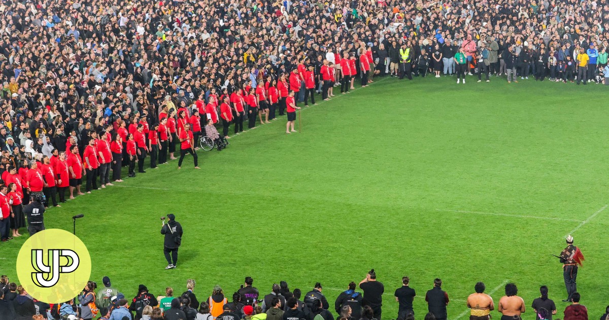 New Zealand breaks haka world record with 6,531 performers - Young Post ...