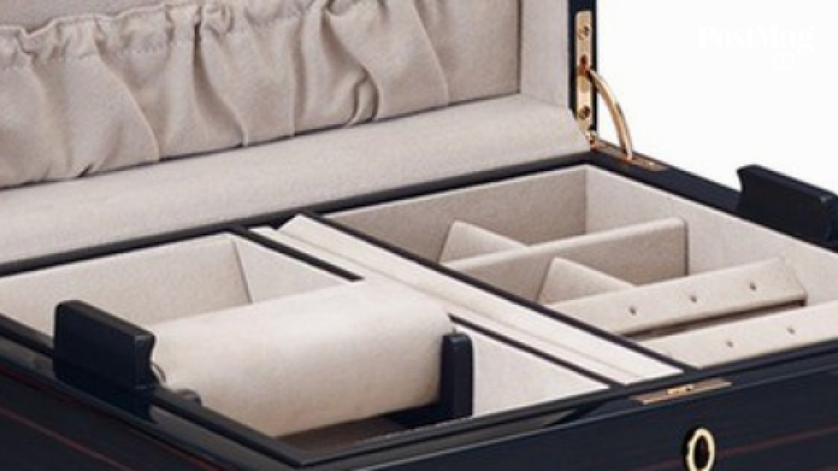 The Dictator | Where to find the perfect jewellery box, and support ...