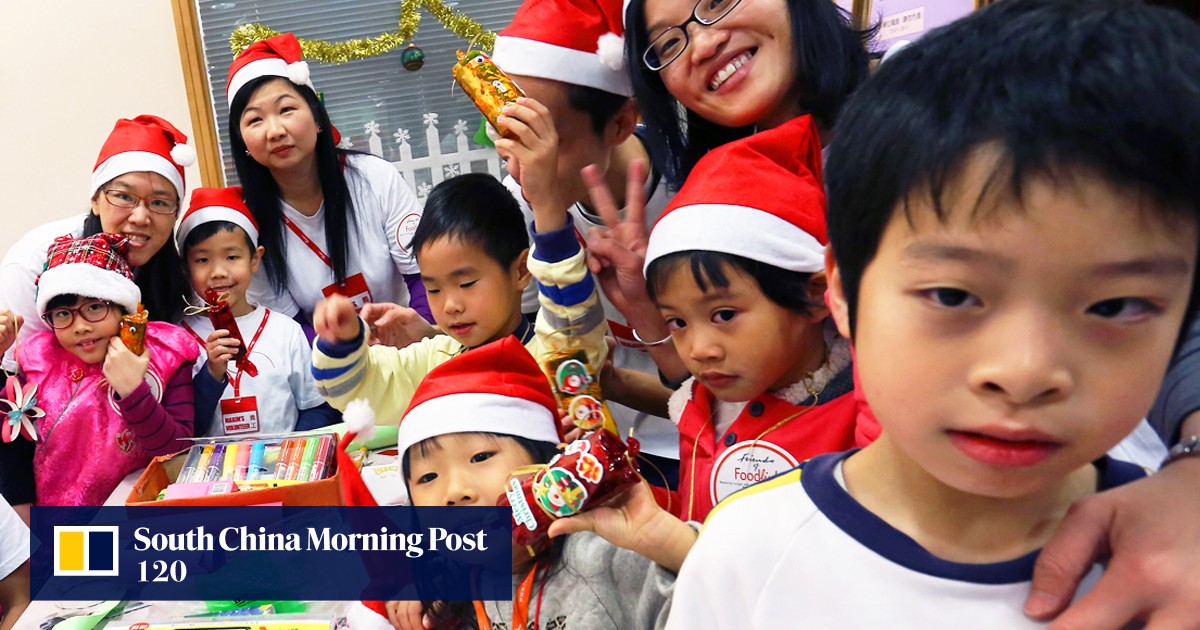 IN PICTURES: Operation Santa Claus - helping more and more people in ...
