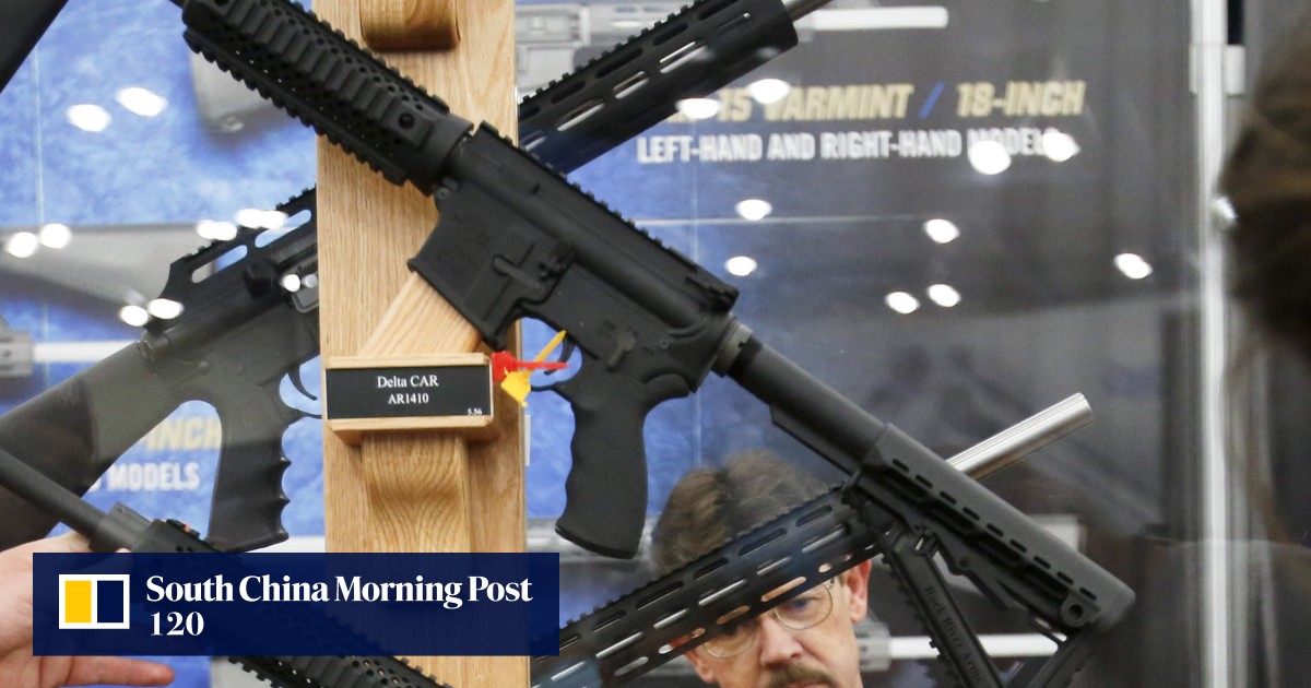 Wal-Mart halts sales of controversial AR-15 semi-automatic ‘sporting ...