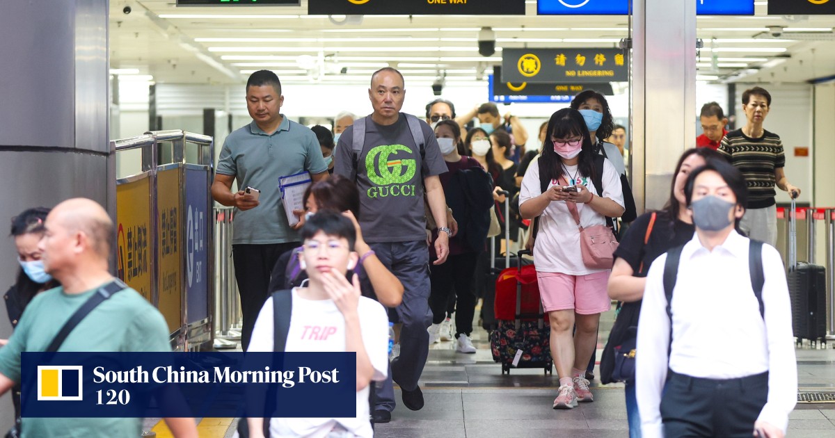 Travellers crossing Hong Kong-mainland Chinese border enjoy smoother ...