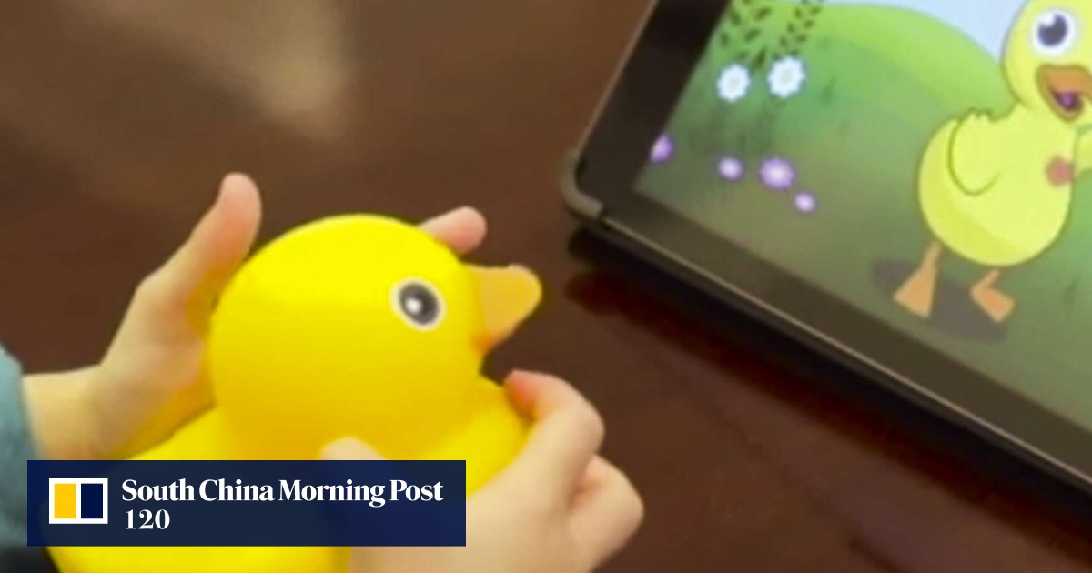 ‘Smart’ rubber duck quacks, reads and plays music - will bath time ever ...