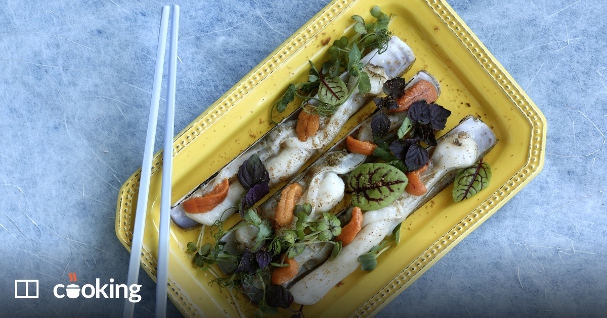 Quick and easy Japanese grilled razor clams with sea urchin - recipe ...