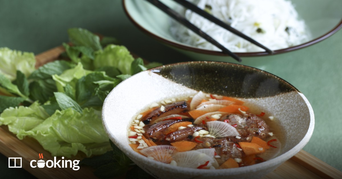 Vietnamese rice noodles with pork neck and meatballs (bun cha) - recipe ...