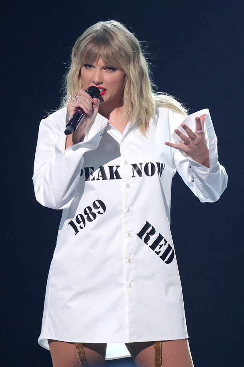 ‘Red (Taylor’s Version)’ review: Previously unreleased songs add a new ...