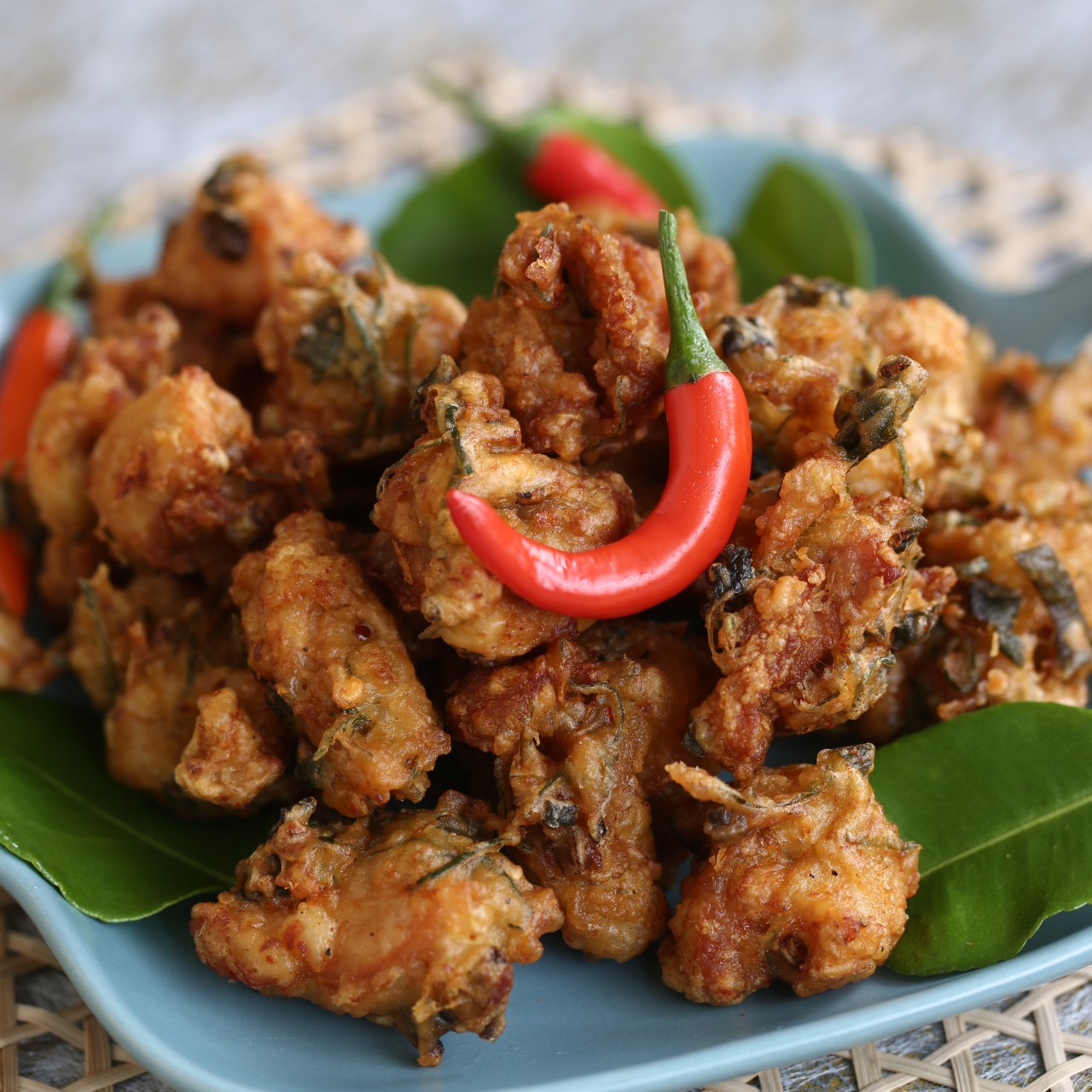 how to cook lemongrass fried chicken