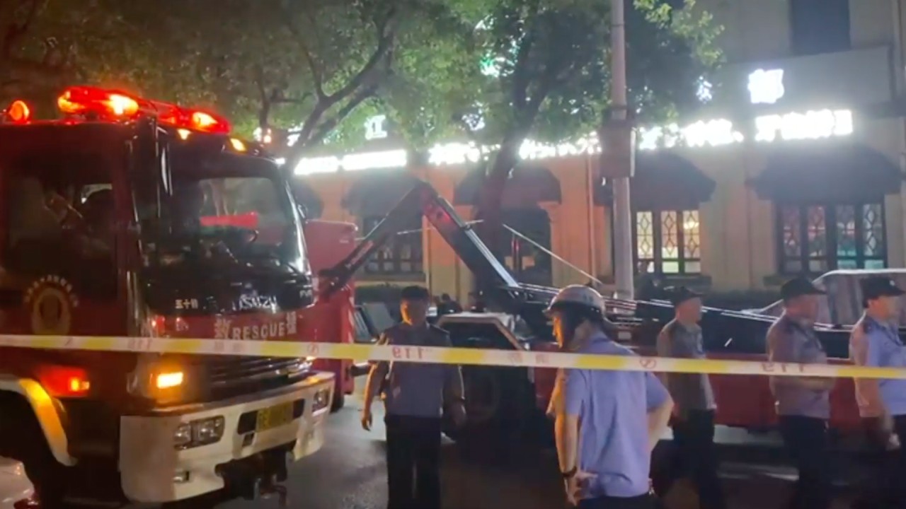 China hotel collapse death toll rises to 8 as hunt goes on for missing ...