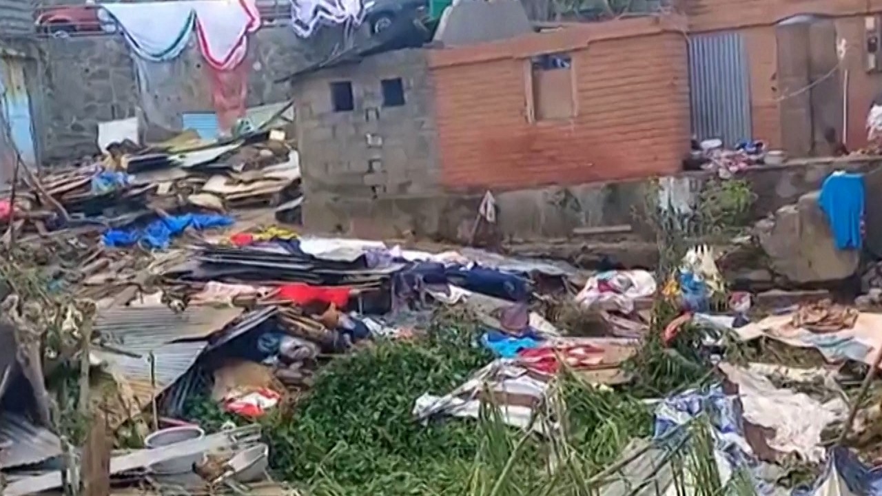 Hundreds feared dead as Cyclone Chido hits Indian Ocean French island ...